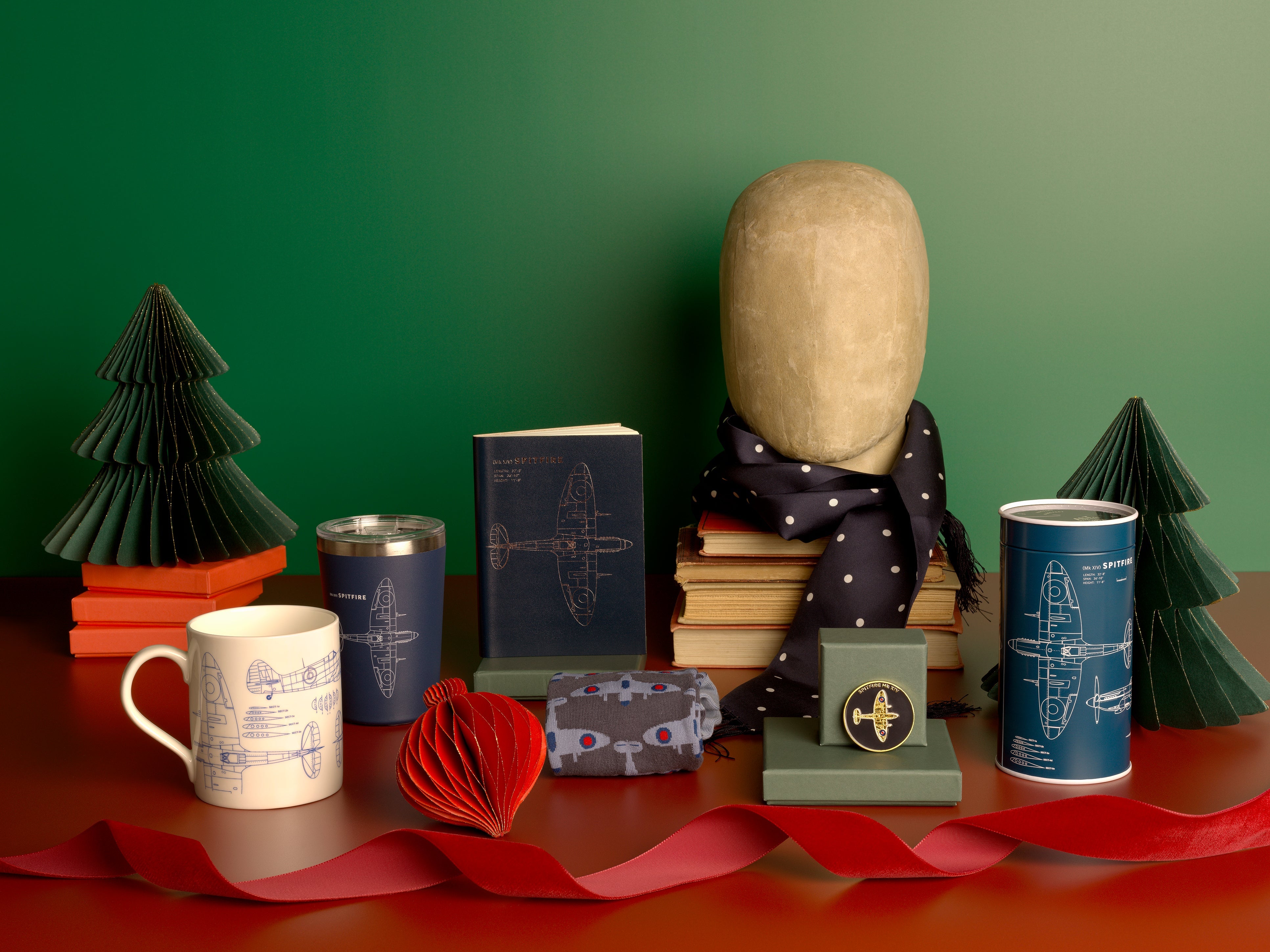 Christmas – IWM Shop